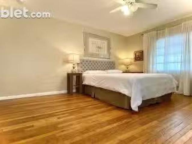 Two Bedroom In Downtown