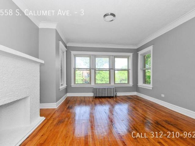 Two Bedroom in Greater Grand Crossing