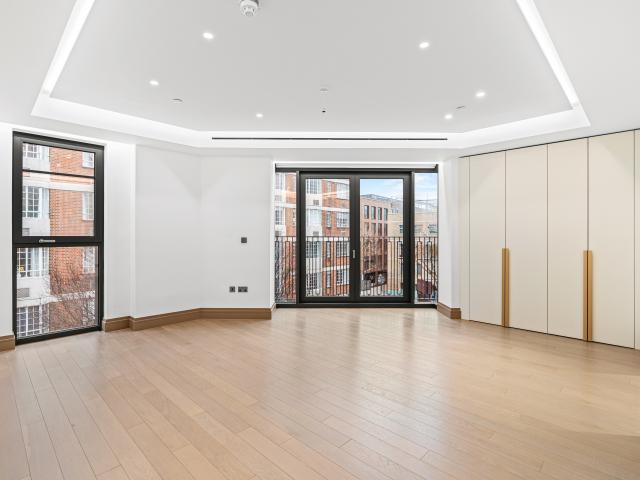 Two Bedroom Lateral Apartment in a Newly Built Chelsea Development