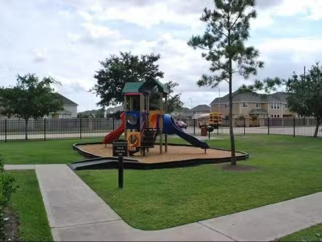 Two Bedroom Parkland at West Oaks
