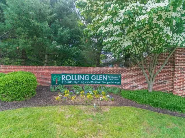 Two Bedroom Rolling Glen Townhomes and Apartments