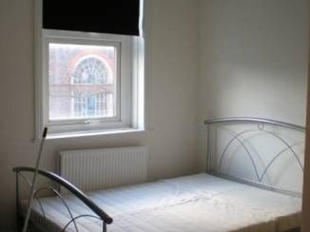 Two Bedroom Student Flat Kentish Town