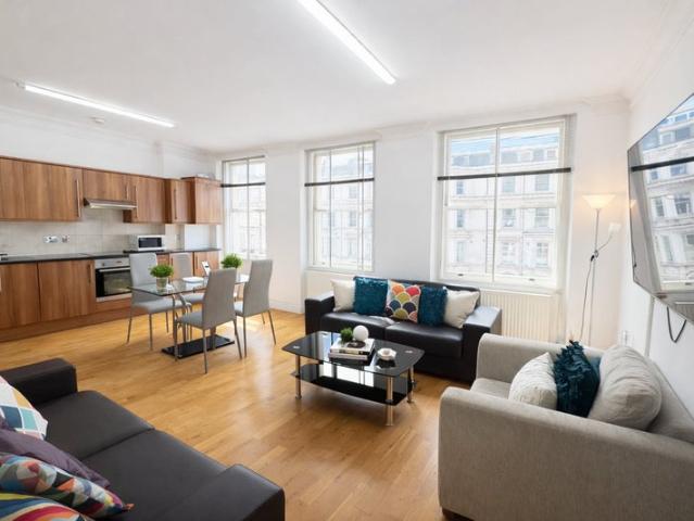 Two Bedrooms and Two Bathrooms Flat with AC