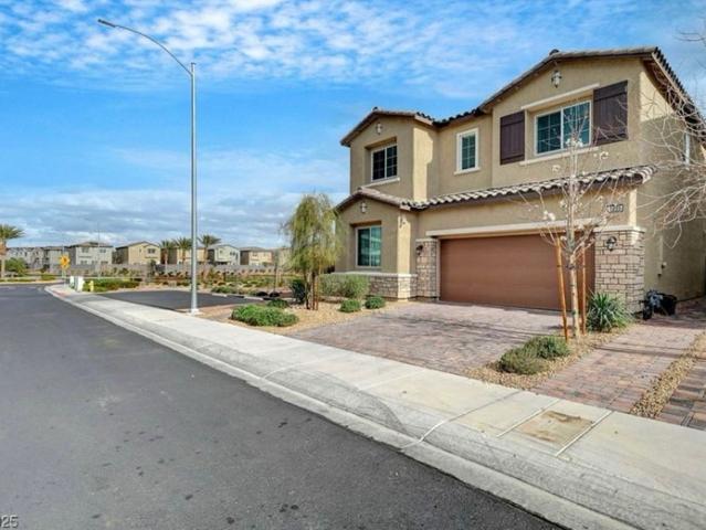 Two bedrooms are available in 2300sqft house