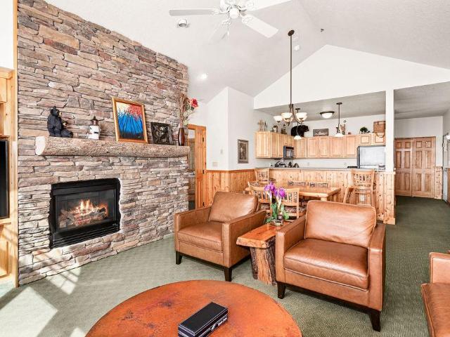 Two Burlington Rd, Two Harbors, MN 55616 | MLS #7033