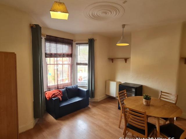 Two Double Bedroom Flat in Tottenham