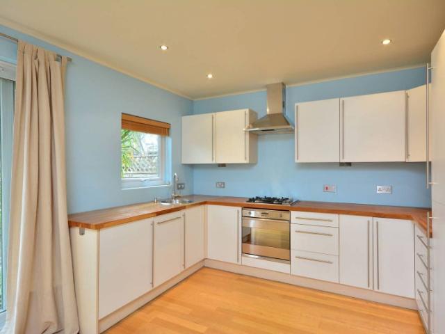 Two Double Bedroom House to Let in KT2 5PQ