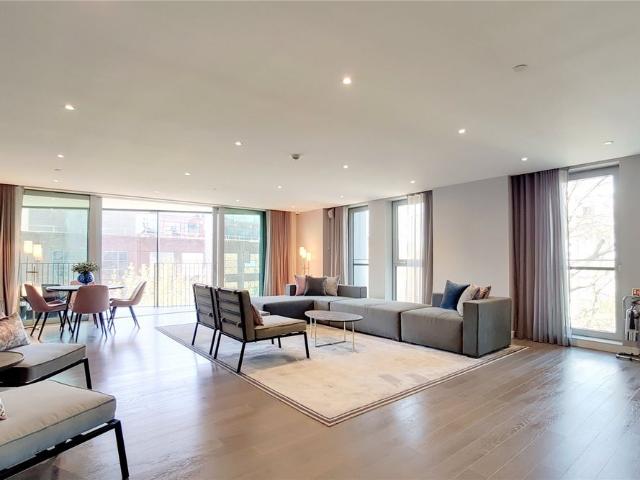 Two Fifty One, London, SE1
