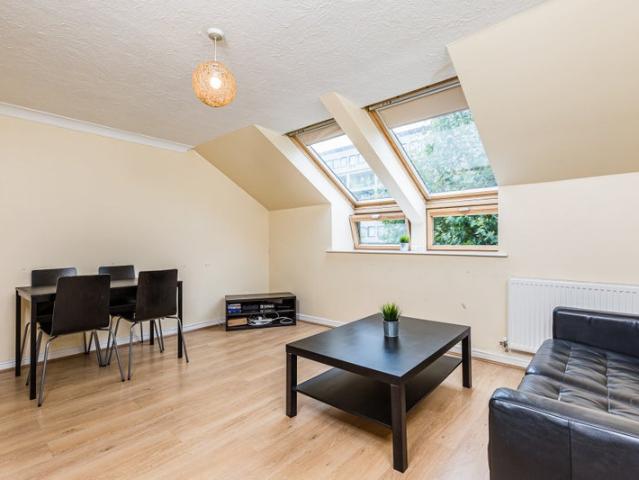 Two Large Double Bedroom Apartment ZONE 2