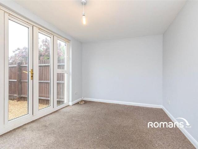 Two Mile Hill Road, Bristol. 1 bed flat to rent £1,000 pcm £231 pw