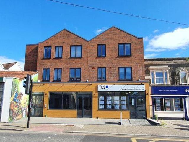 Two Mile Hill Road, Kingswood, 1 Bedroom Apartment