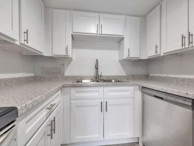 TWO story unique apartment! 1 Bedroom Apartment for Rent at 1815 W Tuckey Ln, Phoenix, AZ 85015