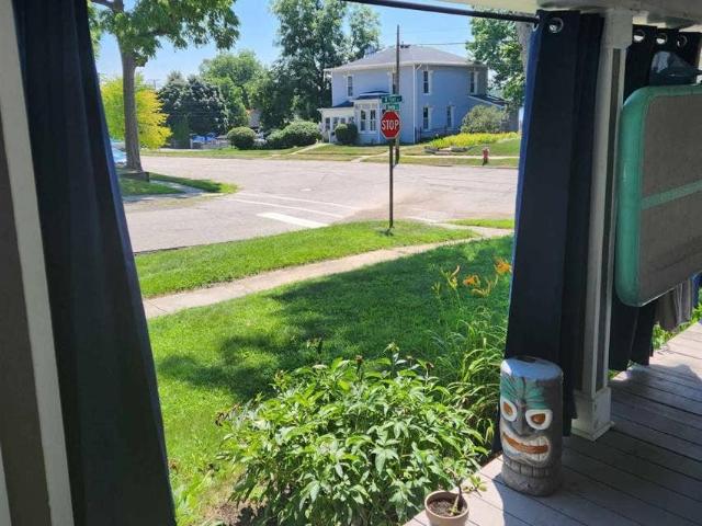 Two private rooms available