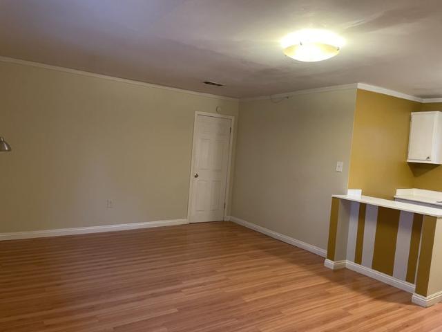 Two Room Apartment with kitchenette