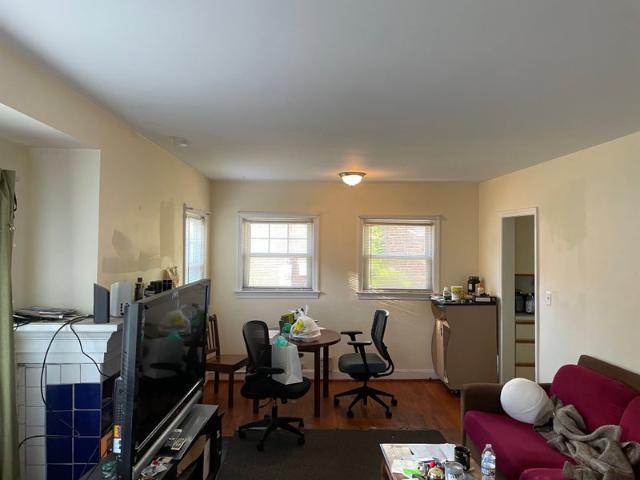 Two rooms available in beautiful N. Arlington SFH