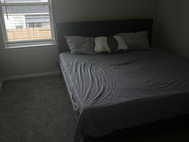 Two rooms available with private bathroom