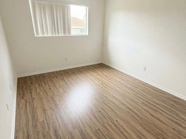 Two rooms for rent in a quiet neighborhood
