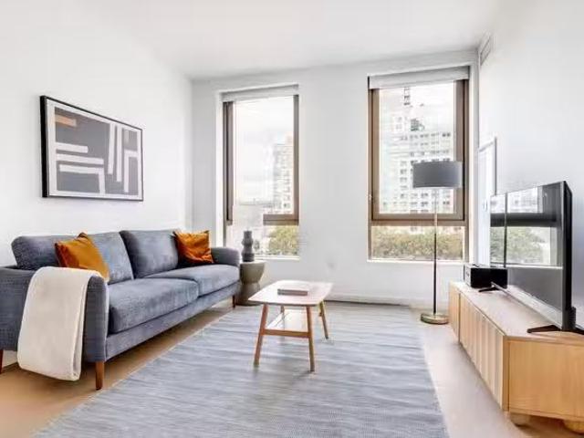 Two Williamsburg Wharf, 478 Kent Ave, Southside 1 Bedroom.