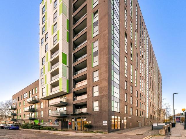 Tweed Walk, Canary Wharf E14, 1 bed flat to rent, £1,900 pcm | PrimeLocation