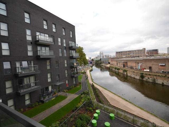 Tweed Walk, London E14 1 bed flat to rent £1,800 pcm £415 pw