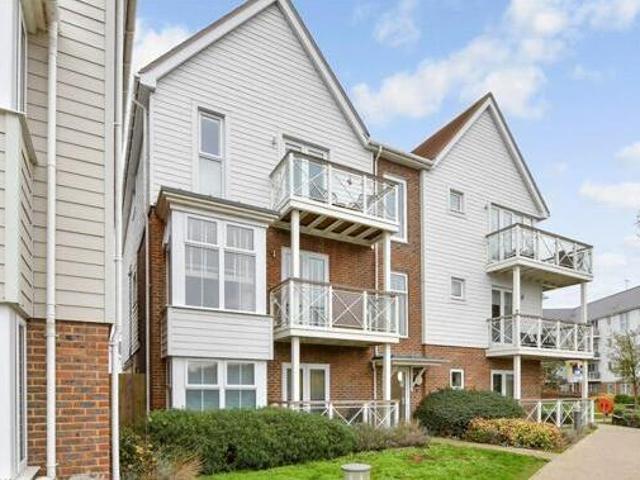 Twelve Acres Road, Holborough Lakes, 2 Bedroom Apartment