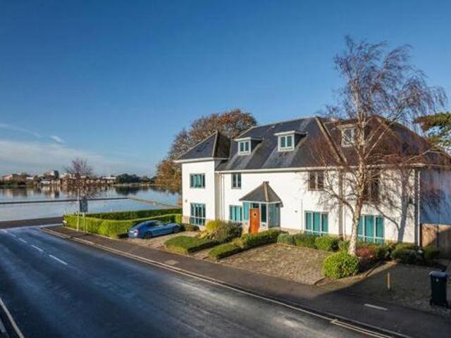 Twemlow Avenue, Poole Park, 2 Bedroom Apartment