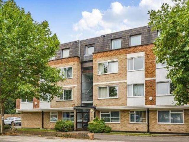 Twickenham, London Road, 2 Bedroom Flat