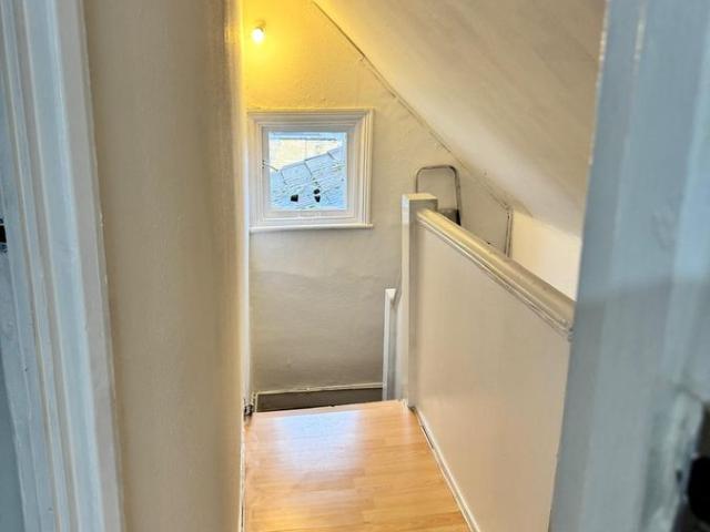 Twickenham Road, Isleworth TW7, Studio to rent, £1,250 pcm | PrimeLocation