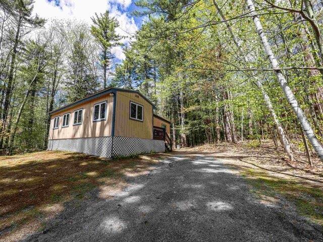 Twin Oaks Rd, Sutton, Home For Sale