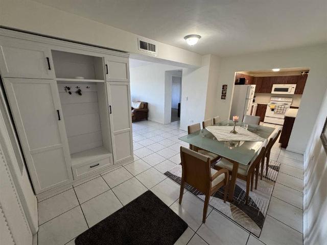 Twin Bed room for rent