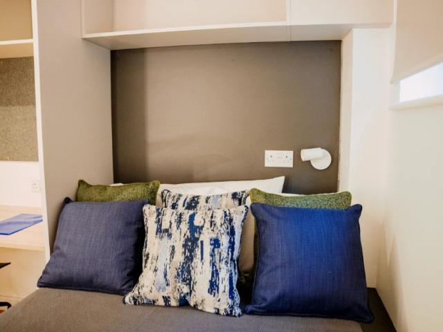 Twin Bed Studio