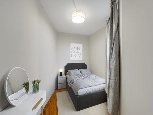 Twin bedroom in 3 bed/1 bath home in Upper West Side #790 C