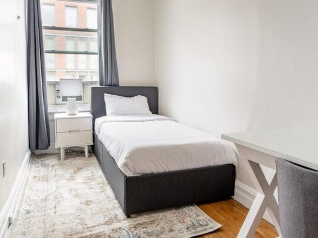 Twin bedroom in 4 bed/1 bath home in Chelsea #1606 A