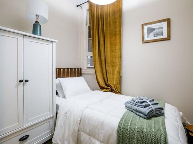 Twin bedroom in 5 bed/1 bath home in Hell's Kitchen #138 3B