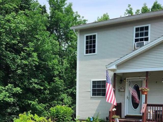 Twin Ct, Saint Albans Town, Home For Sale