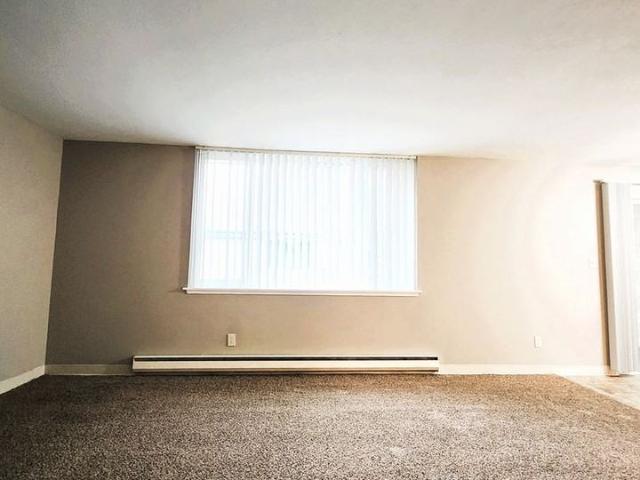 Twin Dolphins 1 Bedroom Apartment for Rent at 160 Van Giesen St, Richland, WA 99354