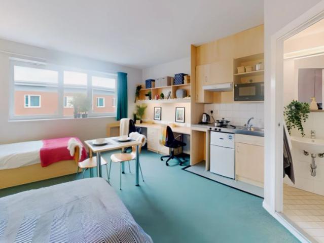 Twin Ensuite Studio