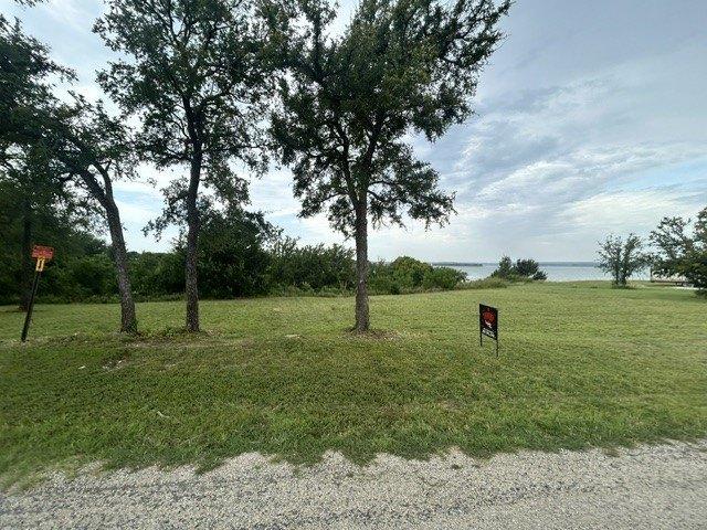 Twin Hills Rd, Lake Bridgeport, TX 76426