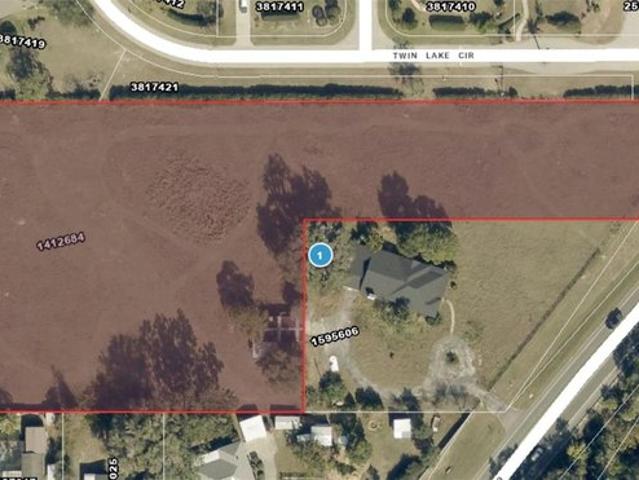 Twin Lake Cir, Umatilla, FL 32784