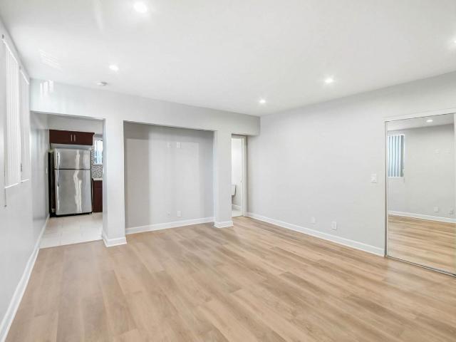 Twin Palms Studio Apartment for Rent at 11458 Burbank Blvd, Los Angeles, CA 91601 Mid Town North Hollywood