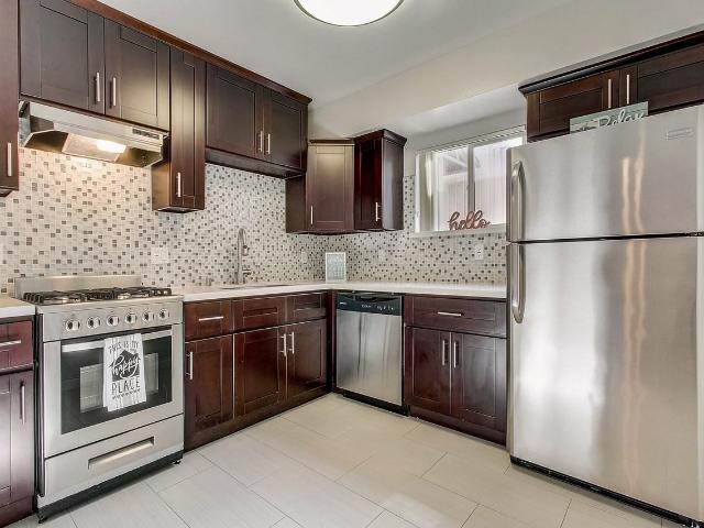 Twin Palms Studio Apartment for Rent at 11458 Burbank Blvd, Los Angeles, CA 91601 Mid Town North Hollywood