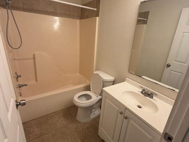 Twin Peaks Apartments 2 Bedroom Apartment for Rent at 1220 Fern St Sw, Olympia, WA 98502 South Westside