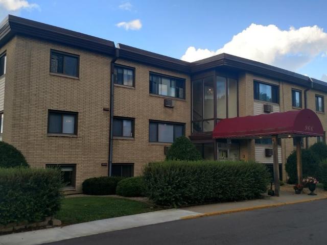 Twin Pines Apartments 2 Bedroom Apartment for Rent at 966 Robert St S, West Saint Paul, MN 55118