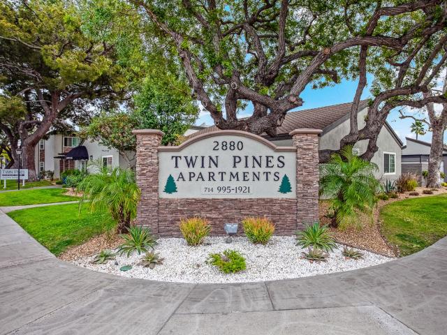 Twin Pines Apartments