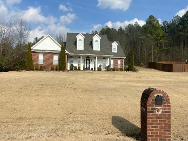 Twin Pines Cir