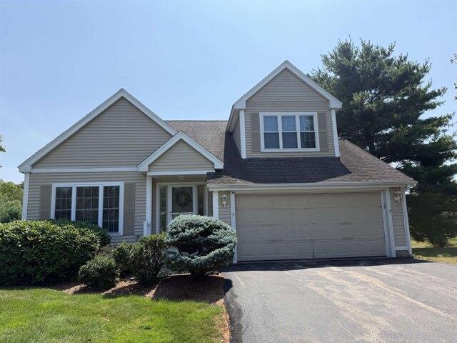 Twin Pond Cir, Exeter, Home For Sale
