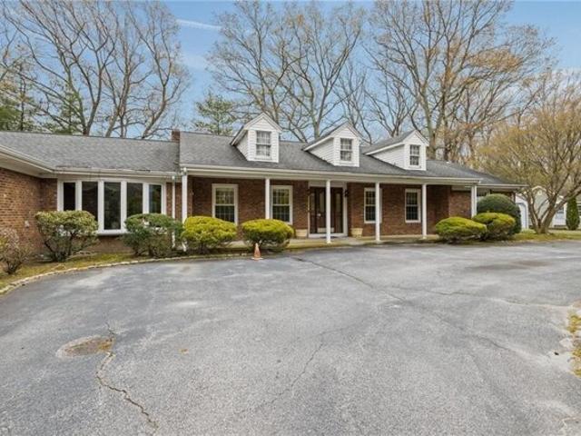 Twin River Rd, Lincoln, Home For Sale