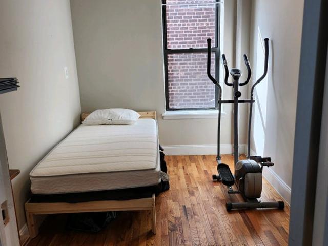 Twin sized room Available for Fall/Winter 2026