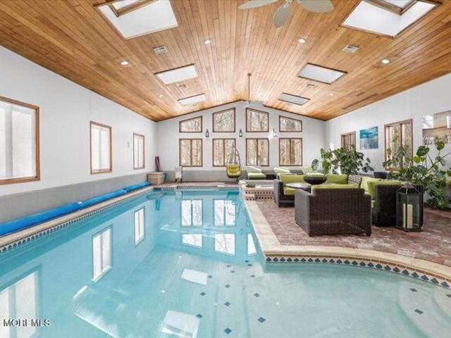 Twinbrooks Ct, Holmdel, Home For Sale