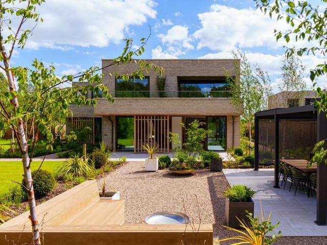 Twineham, West Sussex RH17 5 bed detached house to rent £8,995 pcm £2,076 pw